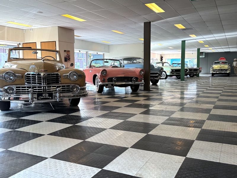 RD Classic Cars, No Reserve Collectibles & The Private Collection